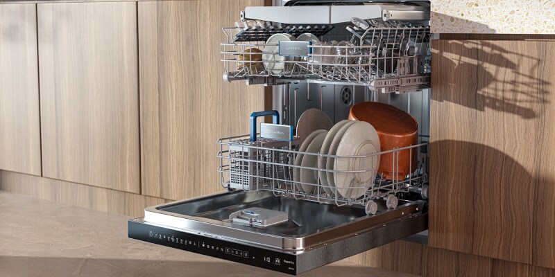 Grundig - Alles beginnt Zuhause